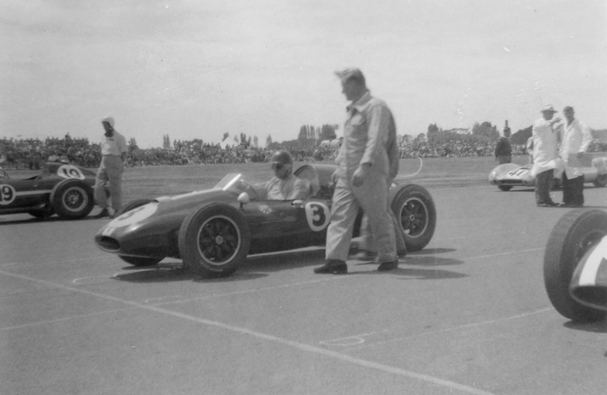 When Wigram became a race circuit - Air Force Museum of New Zealand
