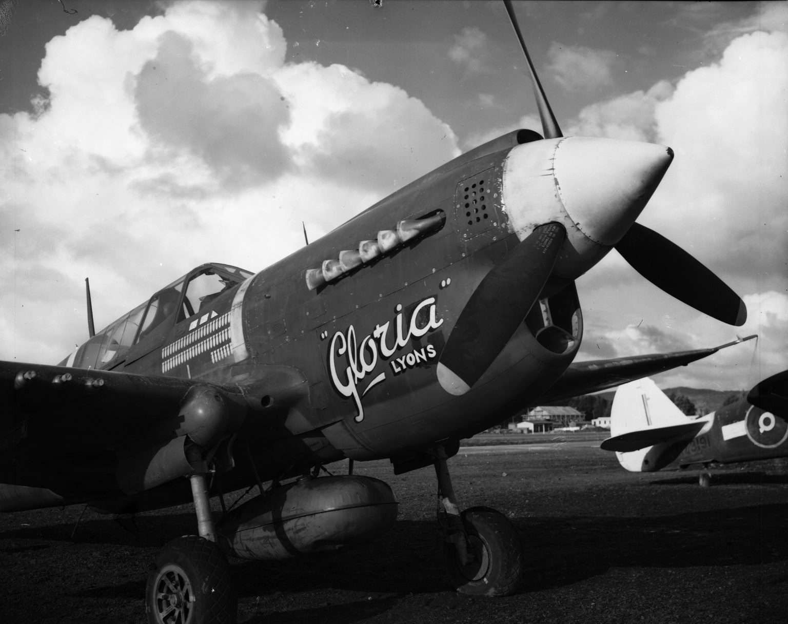 The life and times of Gloria Lyons: Part One - Pacific campaign - Air ...